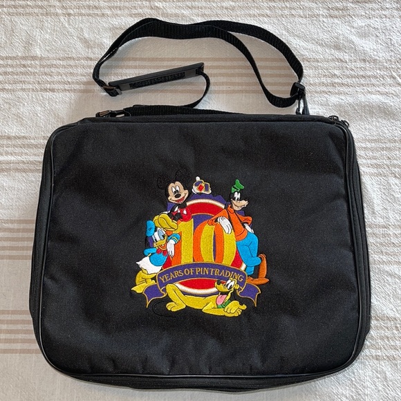 Disney | Storage & Organization | Disney Years Of Pin Trading Bag Case ...